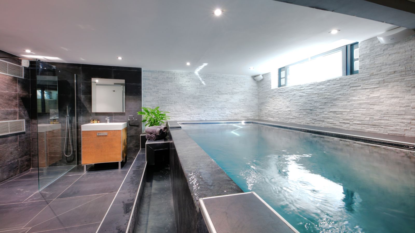 Chalet Elevation | Luxury Ski Chalets Chamonix | Oxford Ski