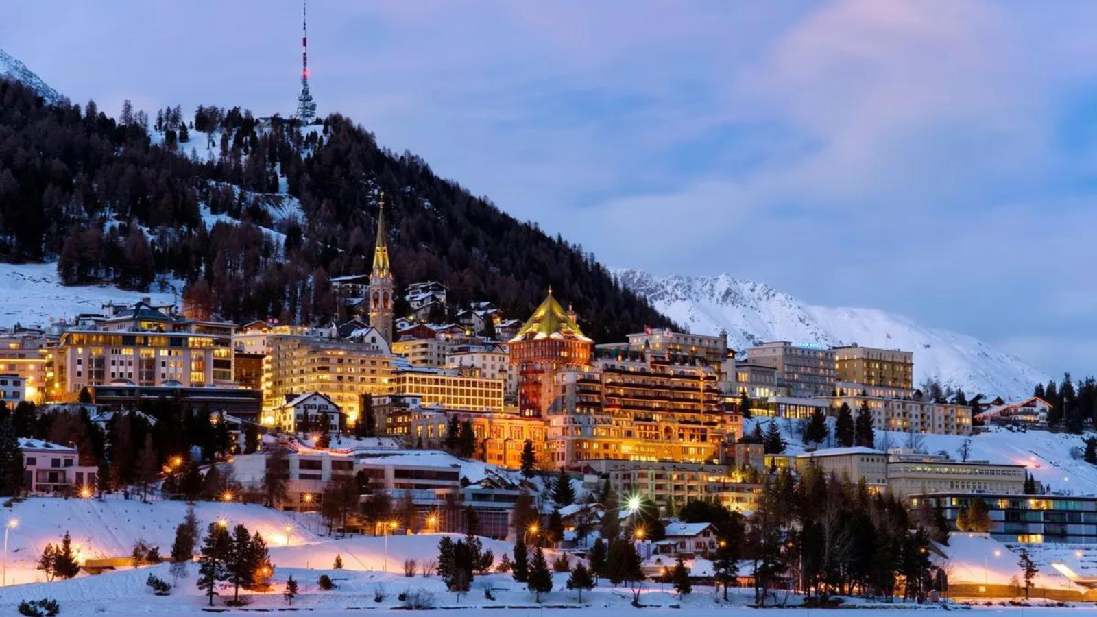 Shop Slopeside: The Best Ski Resorts for Shopping | Oxford Ski Company